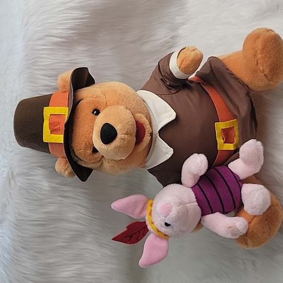 Disney | Toys | Winnie The Pooh Thanksgiving Pilgrim And Native ...